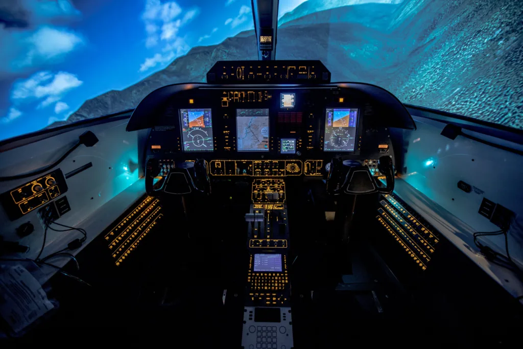 Piaggio Avanti - Entrol | Flight simulators - Airplane and helicopter ...
